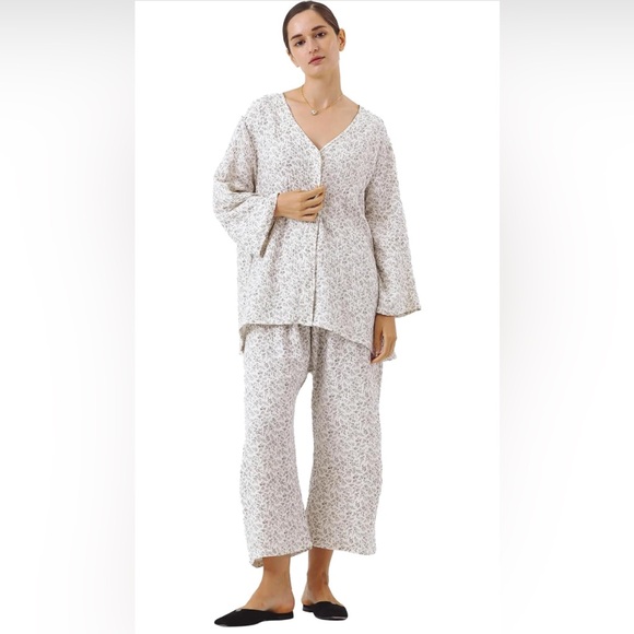 Nothing Fits But | Intimates & Sleepwear | Muslin Gauze Nursing Set ...